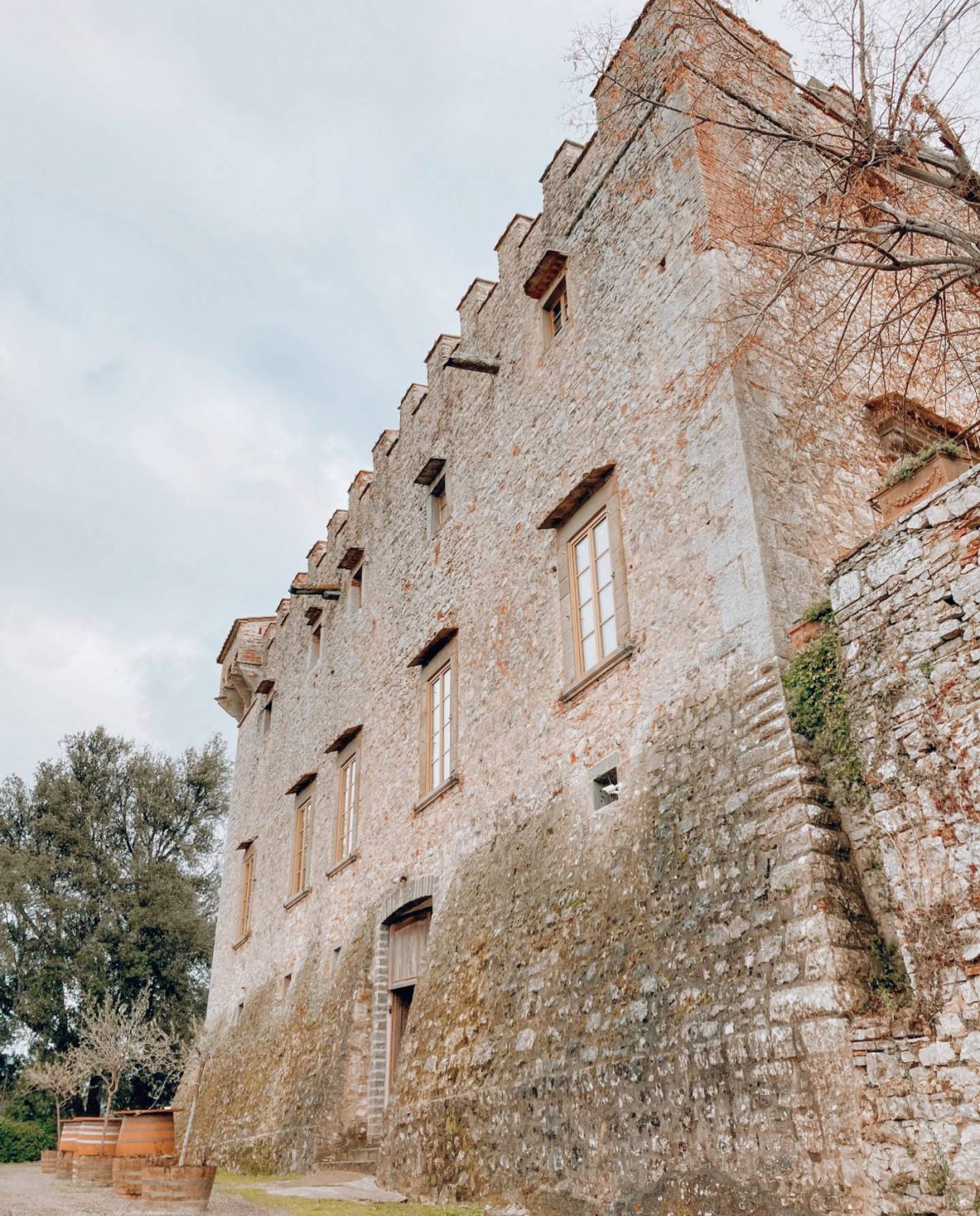 Cosa vedere in Chianti: Castello di Meleto e Panchina Gigante di Gaiole ...