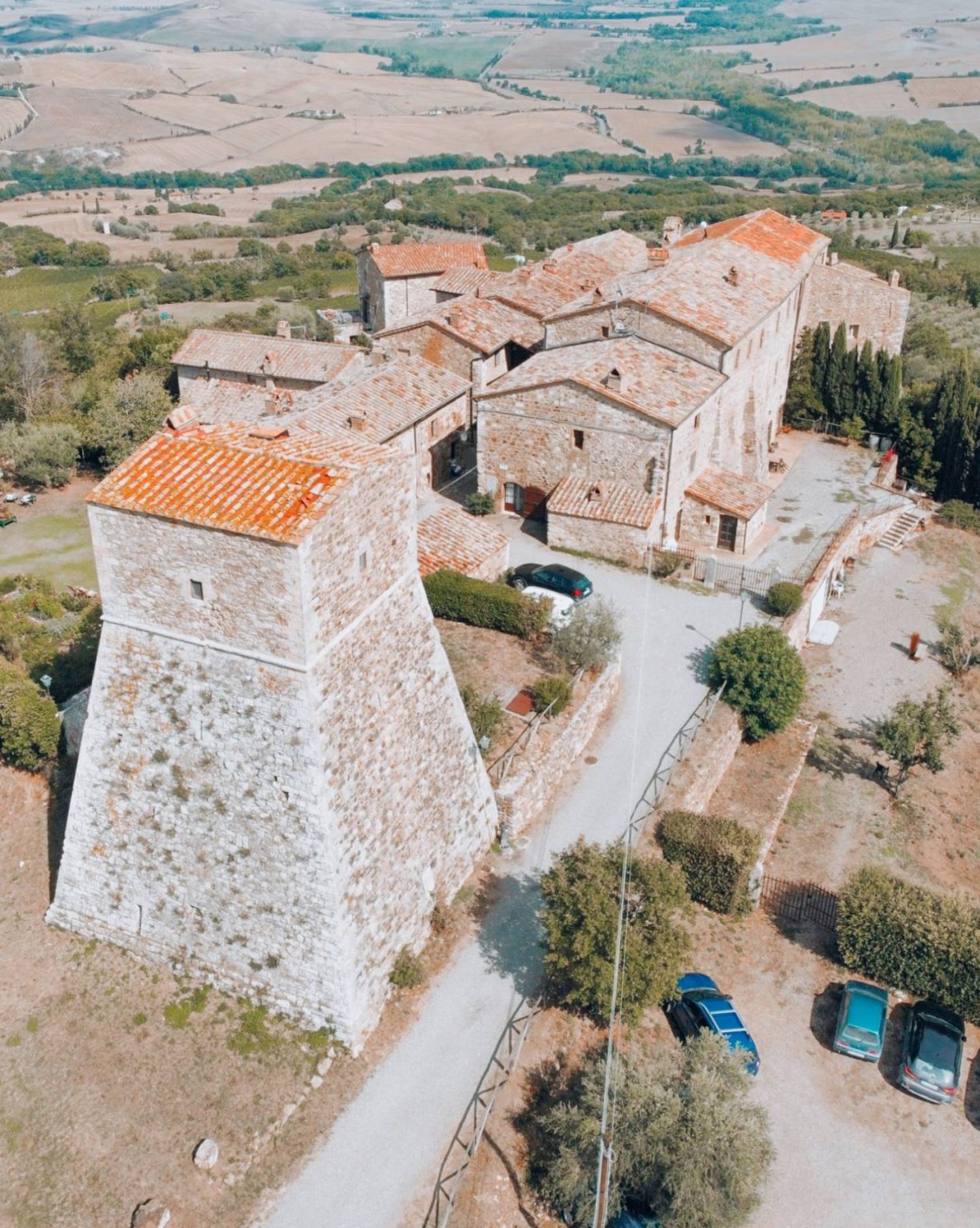 Vignoni Alto, cosa vedere e cosa fare in questo borgo poco conosciuto ...