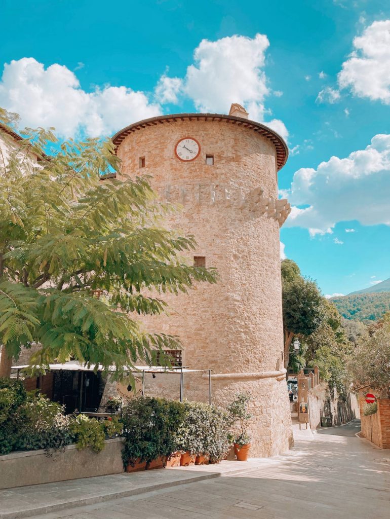 Cetona: cosa vedere e cosa fare in questo splendido borgo in ...