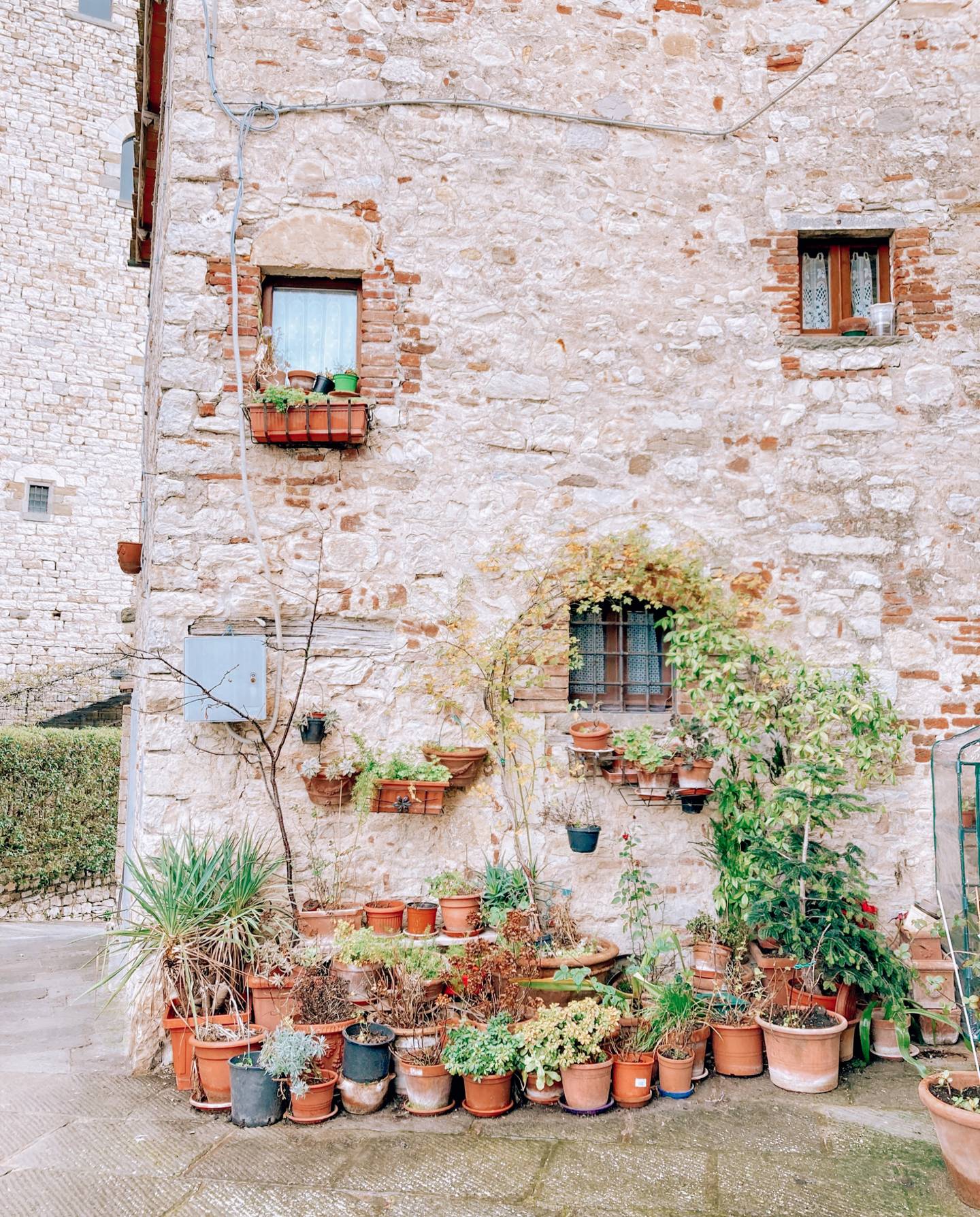 Vertine, cosa vedere e fare in questo piccolo borgo fortificato nel ...