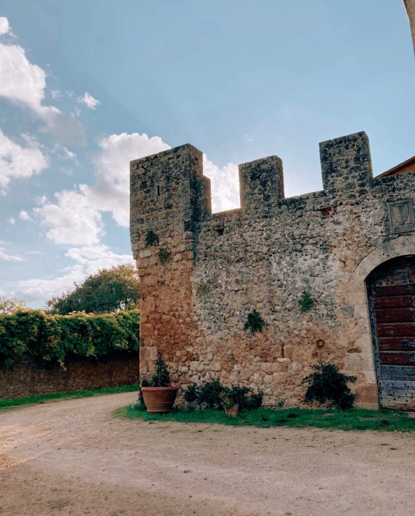 Castello Poggiarello di Toiano a Sovicille | Borghi Toscana
