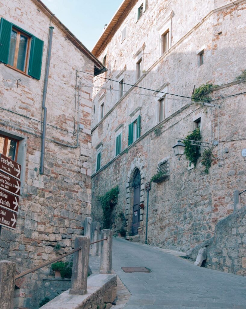 Sarteano, cosa vedere in questo borgo medievale nella Valdichiana ...