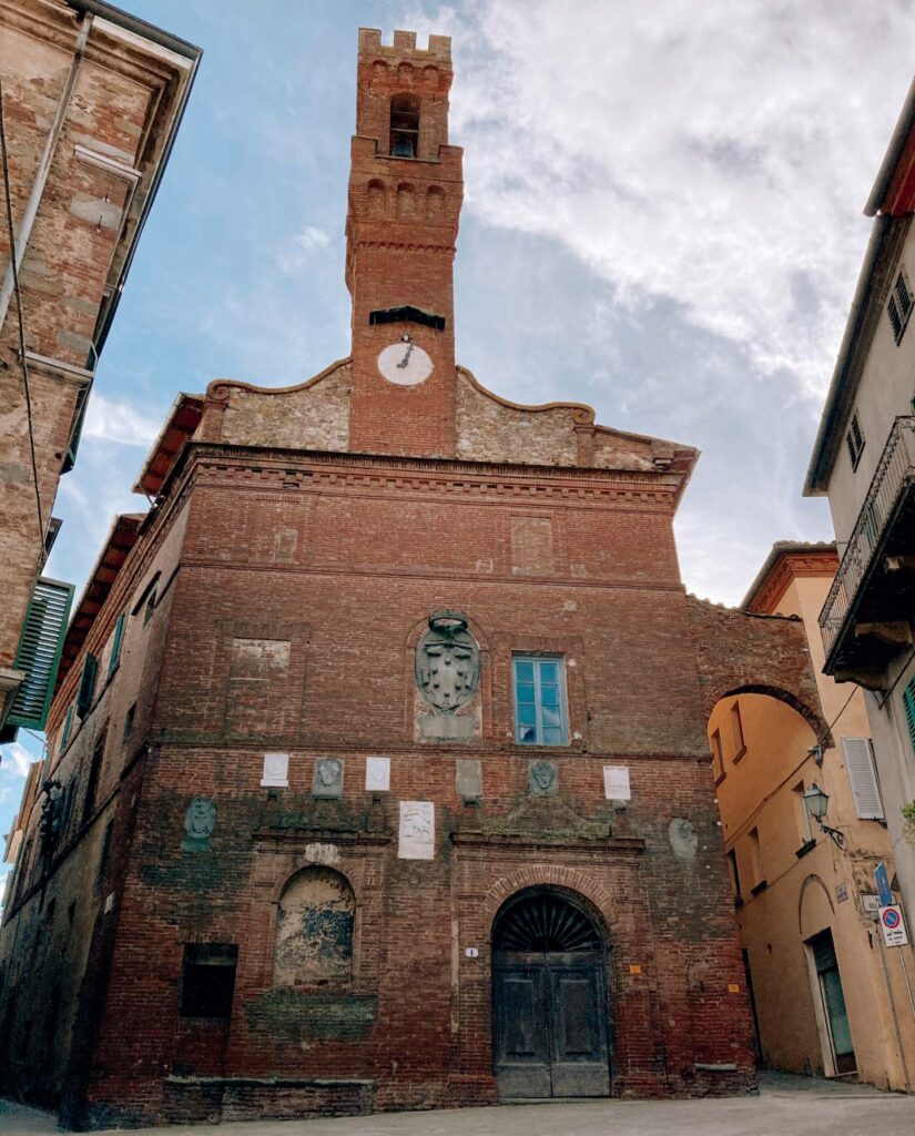 Sinalunga: cosa vedere e cosa fare in questo borgo in Valdichiana ...