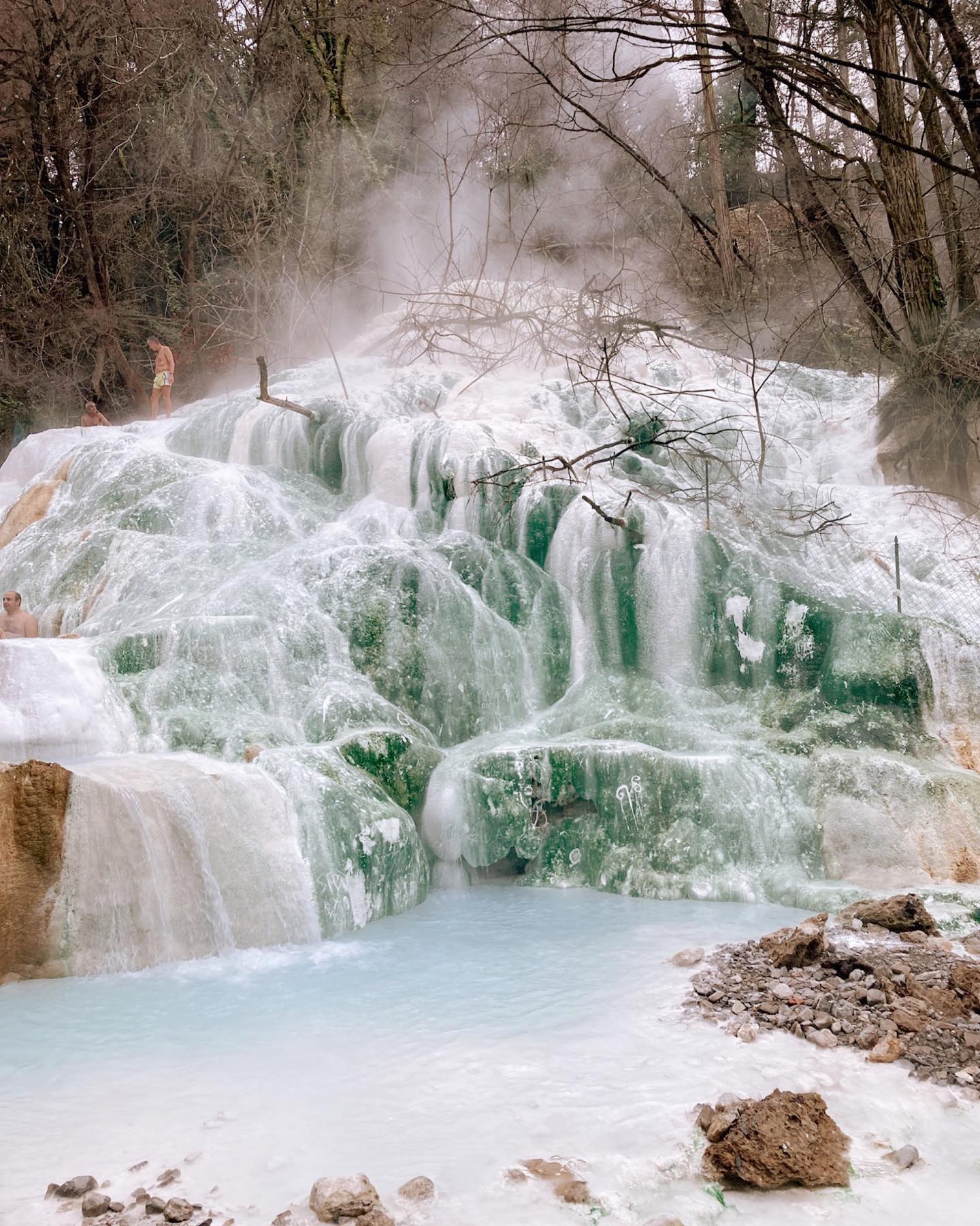 Il meraviglioso Fosso Bianco a Bagni di San Filippo | Borghi Toscana