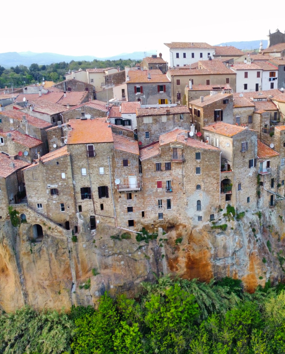 Pitigliano, cosa vedere e cosa fare nella piccola Gerusalemme della ...