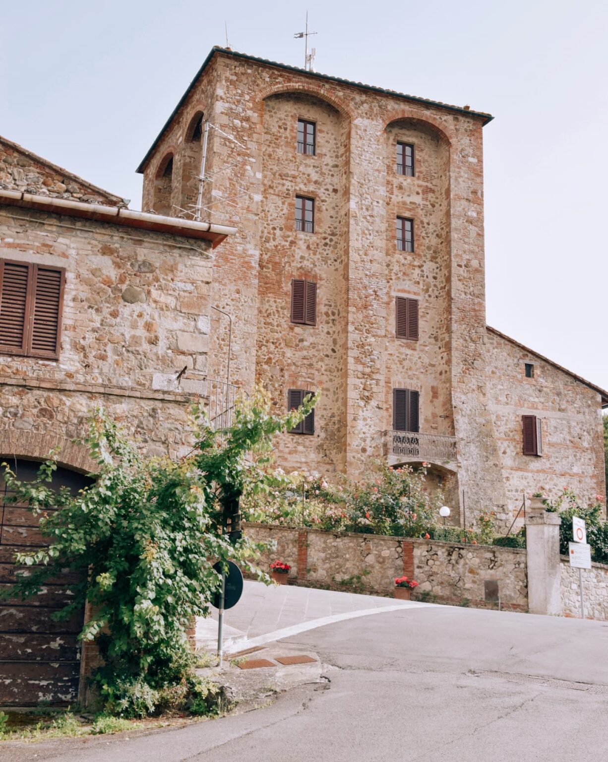 Contignano: cosa vedere e cosa fare in questo bel borgo in Val d'Orcia ...