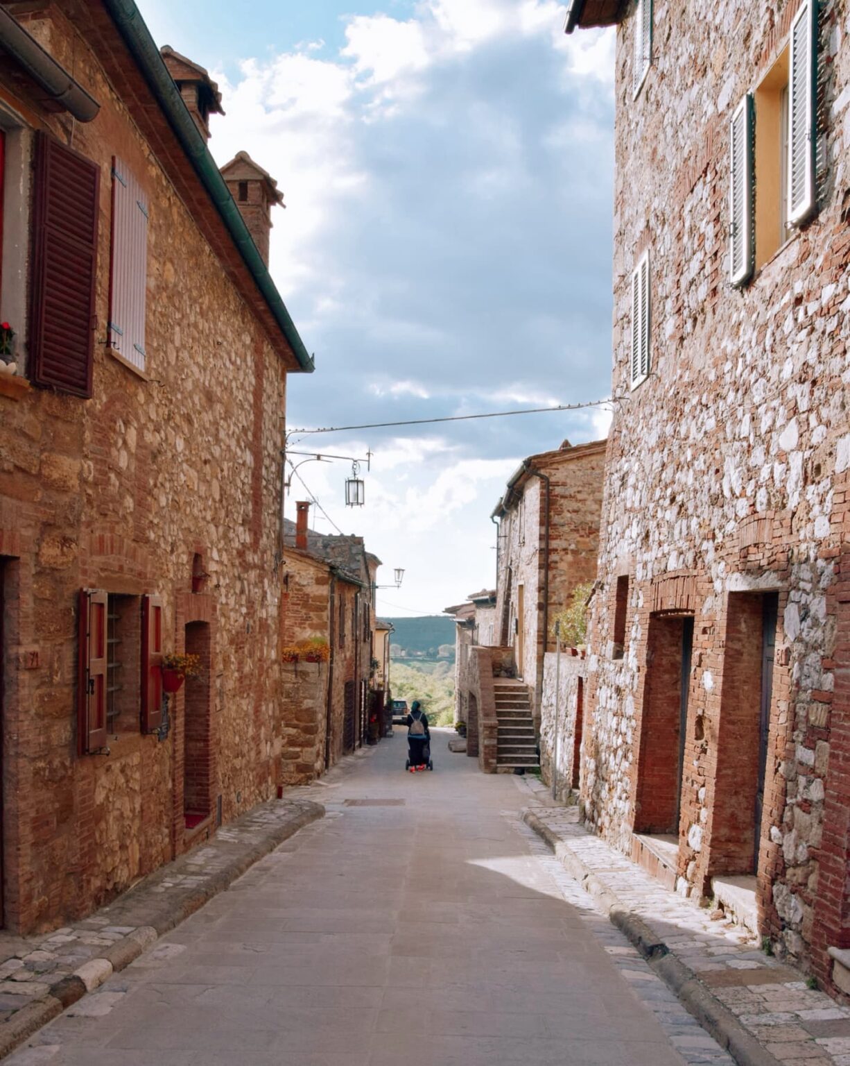 Montefollonico: cosa vedere e cosa fare in questo borgo a cavallo tra ...