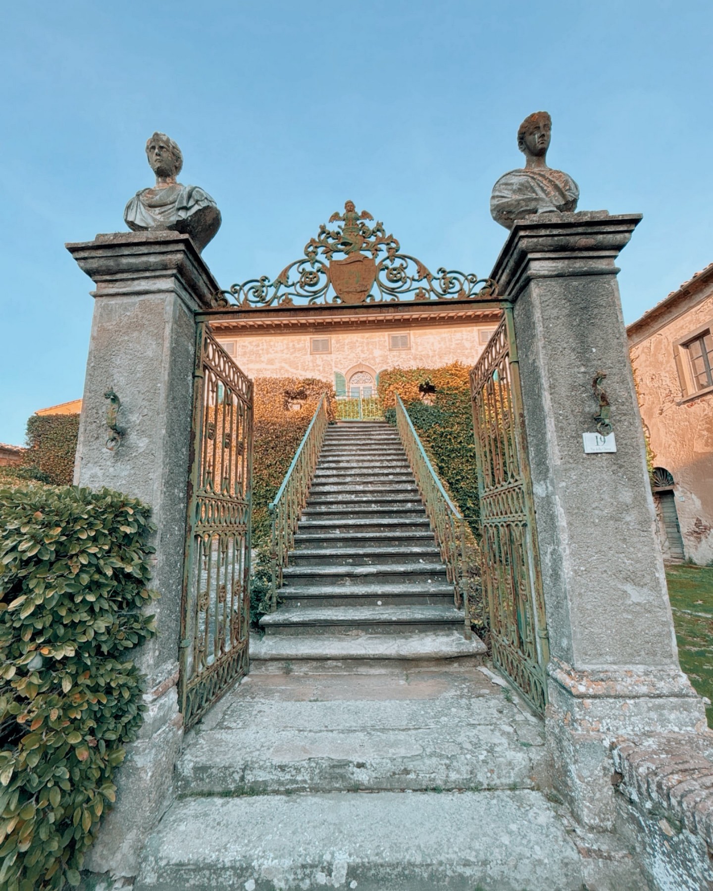 Ghizzano: cosa vedere e cosa fare in questo colorato borgo | Borghi Toscana
