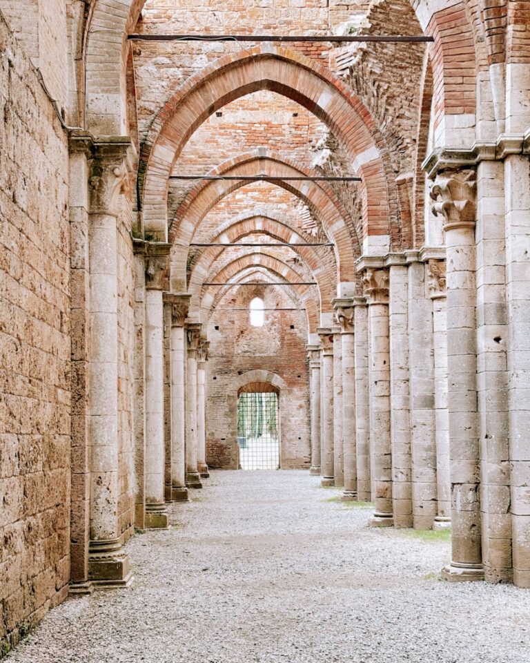 Luoghi iconici in Toscana: Abbazia di San Galgano | Borghi Toscana